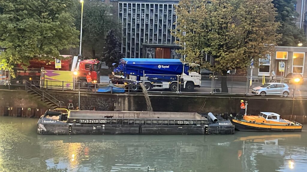 Stoneslinger huren - Tuytel Groep